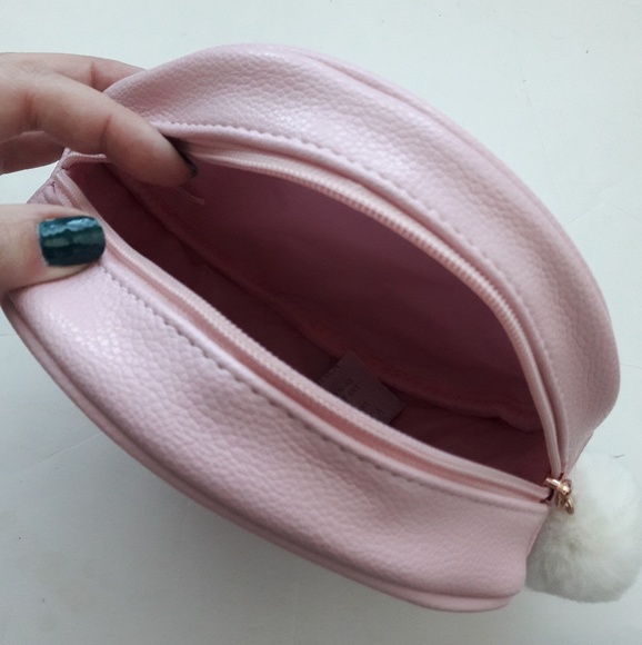 Ulta Beauty | Bags | Round Pink Ulta Beauty Makeup Bag | Poshmark
